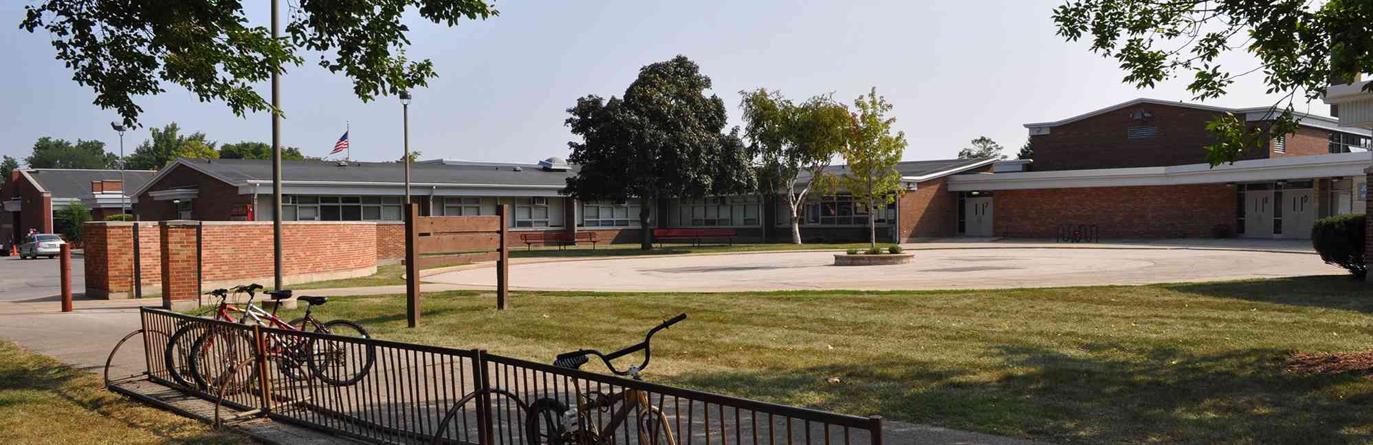 J.W. Gates Elementary School in Aurora, IL - Niche