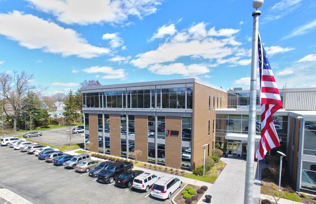 Universal Technical Institute - Bloomfield - Niche