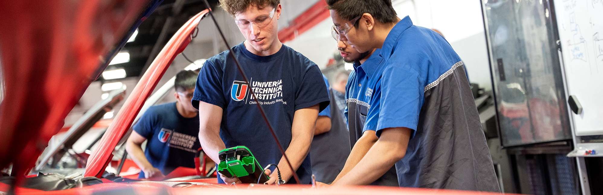 Universal Technical Institute - Niche