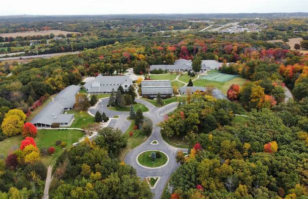 University Lake School in Delafield, WI - Niche