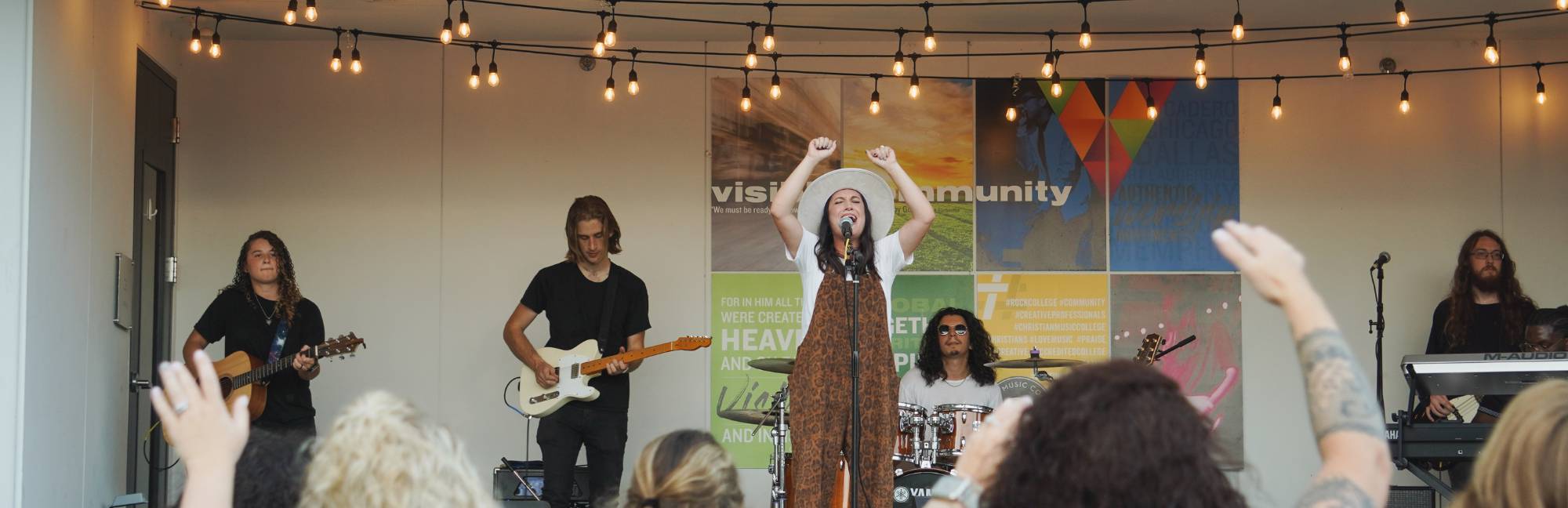 Visible Music College - Niche