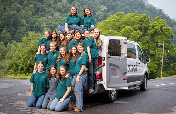 Stone Ridge School of the Sacred Heart in Bethesda, MD - Niche